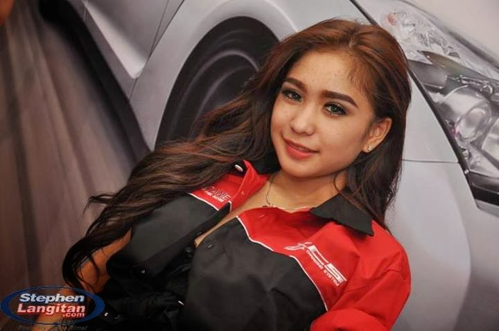 Foto Bibie Julius di Acara Indonesia International Motor Show 2013 ...
