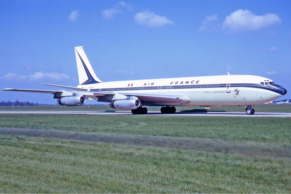 BOEING 707-220