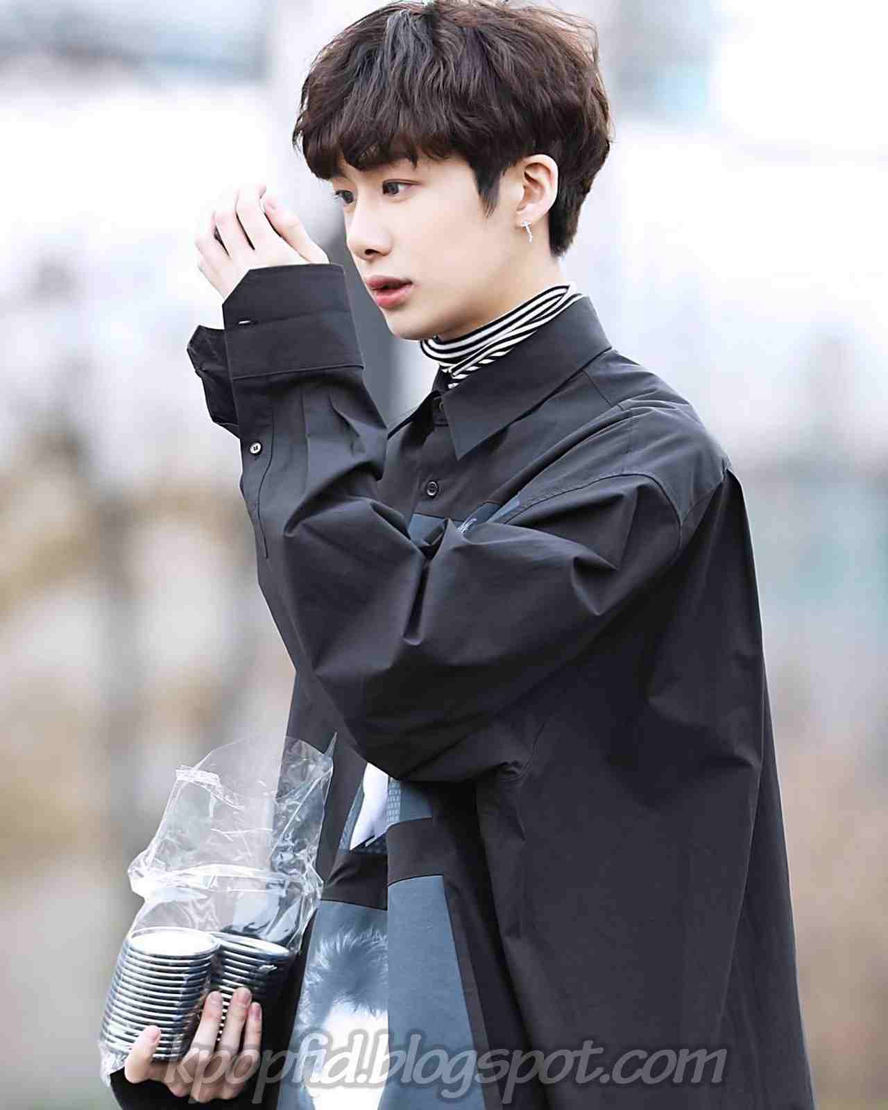Biodata Fakta dan Foto Hyungwon Monsta X Terbaru