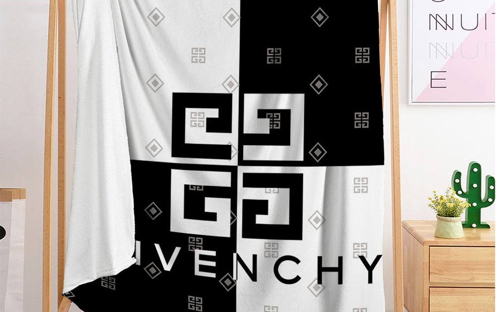 A Perfect Combination with Channel Decoration Curtain for Your Bedroom