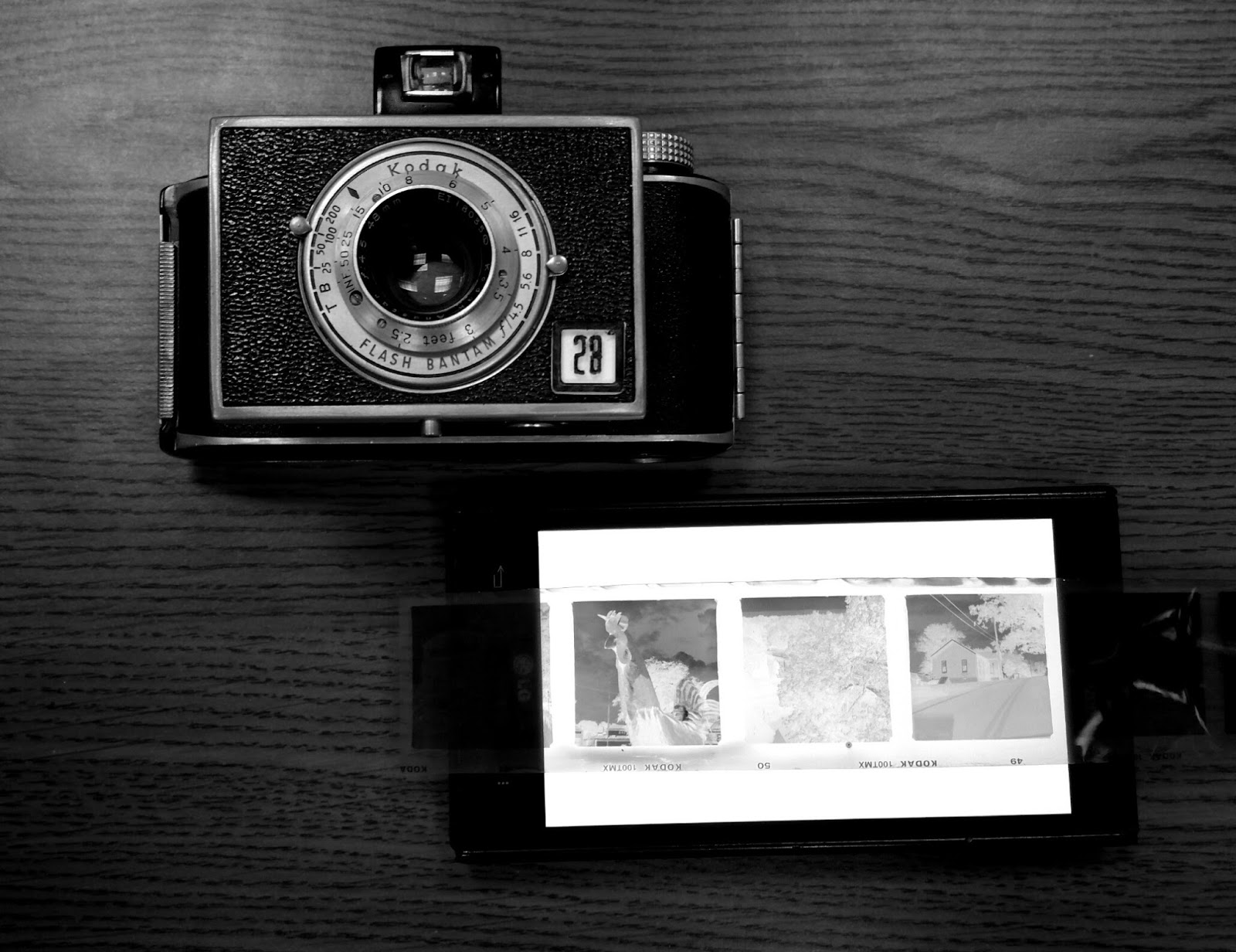 A Quirky Guy with a Camera: Square Shooter - Part I - The Bantam Flash ...