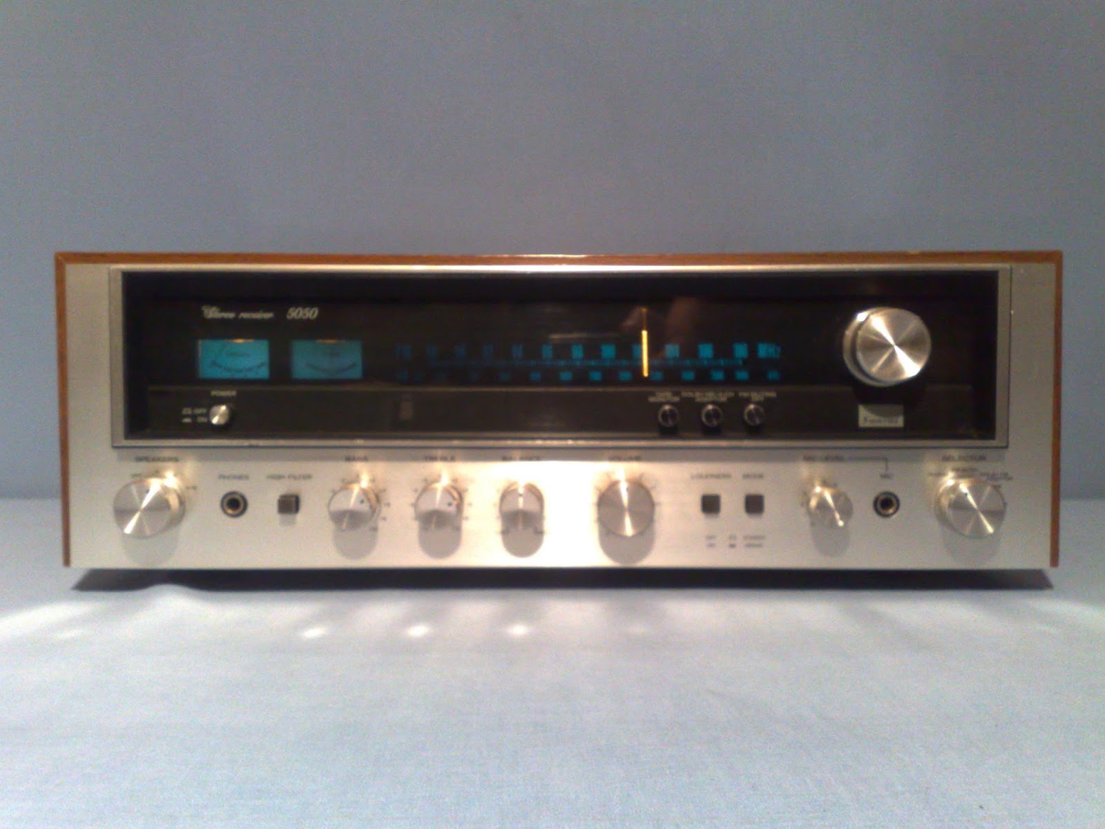 TOM's TECH TOYS: SANSUI STEREO HI-FI