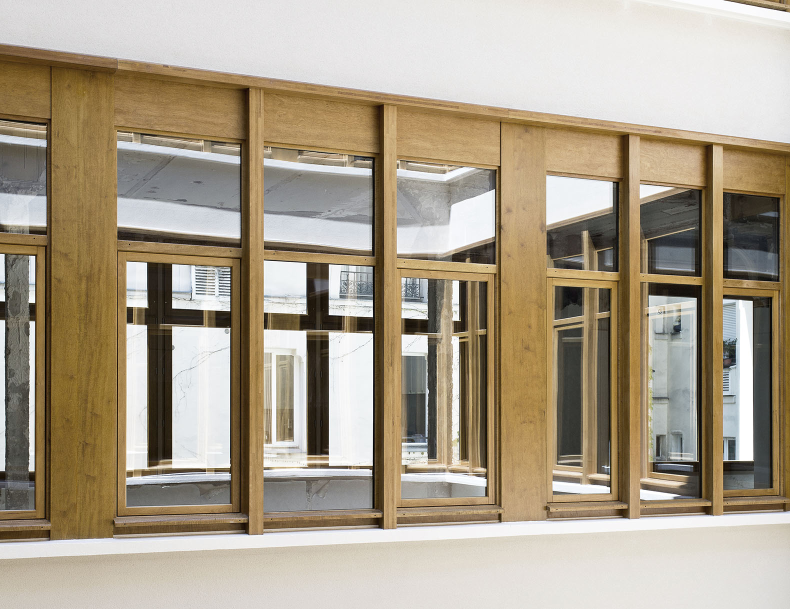 Fasad Kayu untuk Desain Baru Kantor - Desain Rumah Kreatif