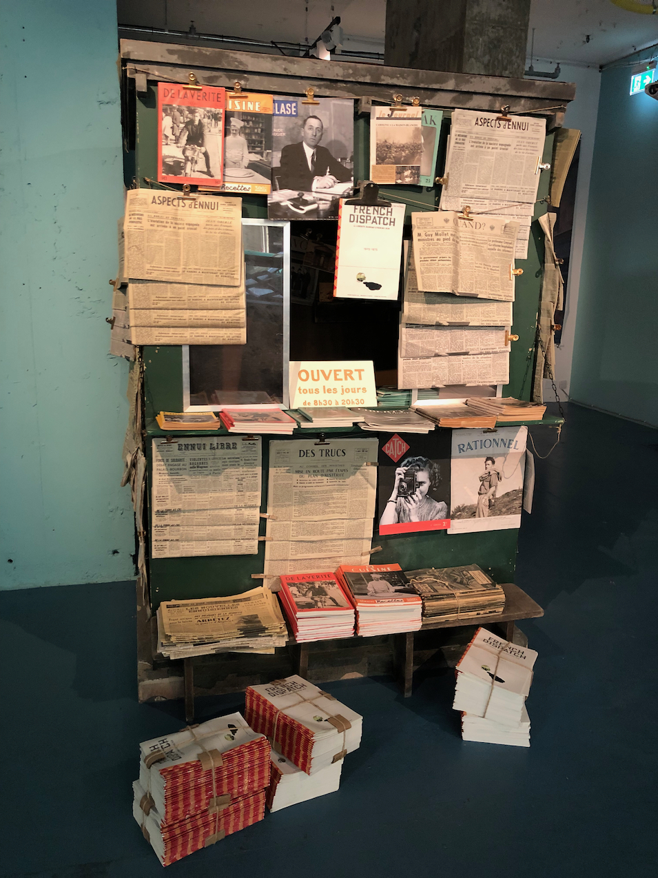Hollywood Movie Costumes and Props: The French Dispatch Exhibition of ... Hollywood Movie Costumes and Props: The French Dispatch Exhibition of ...