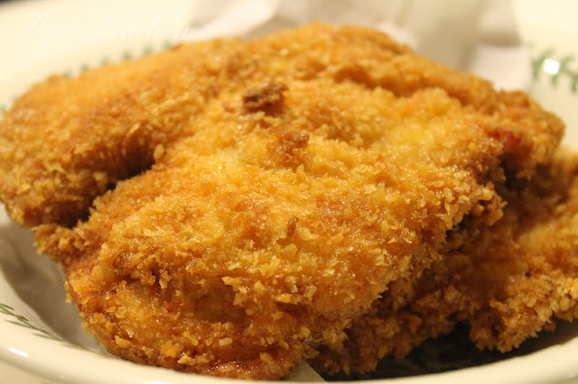 Chicken Chop With Mushroom Sauce - Azie Kitchen