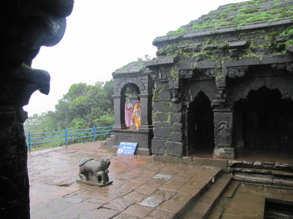 Hindu Temples of India: Krishnabai Temple, Mahabaleshwar, Maharashtra