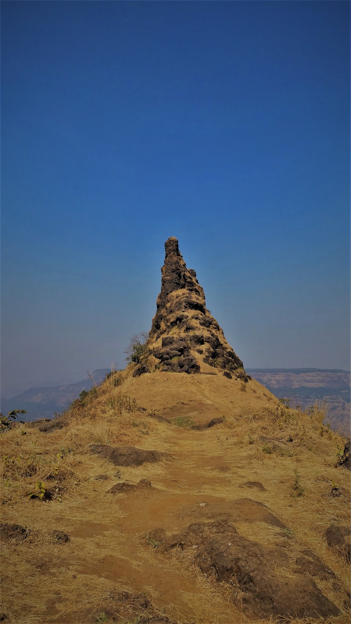 One Day Hiking To Marvelous Irshalgad Fort | Mumbai - SAMSTRAVELPLAN