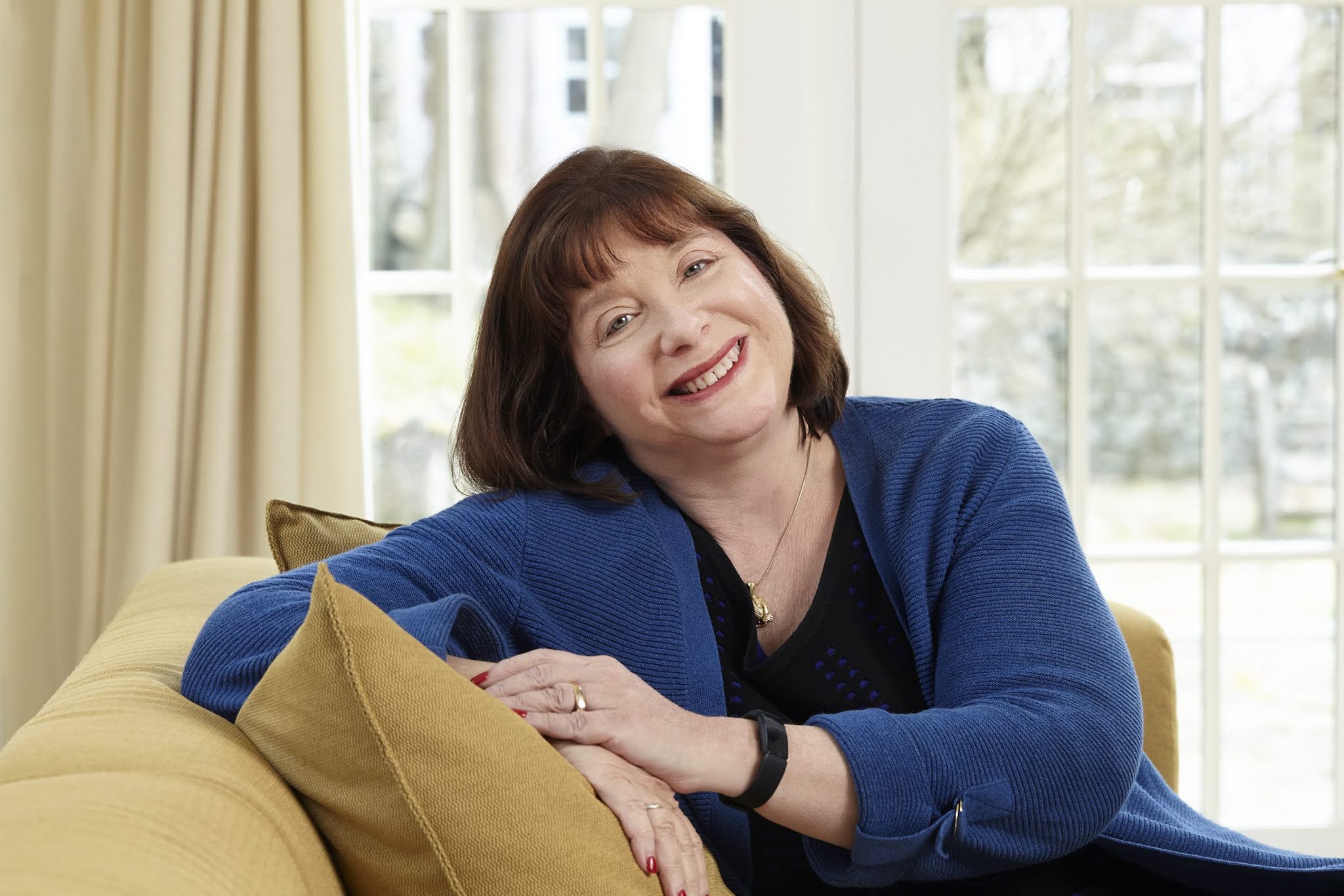 Robin Loves Reading: BLOG TOUR - Saving Grace