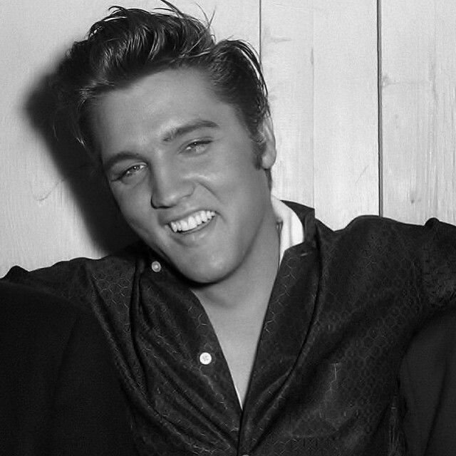 Elvis - IMAGES his wonderful smile