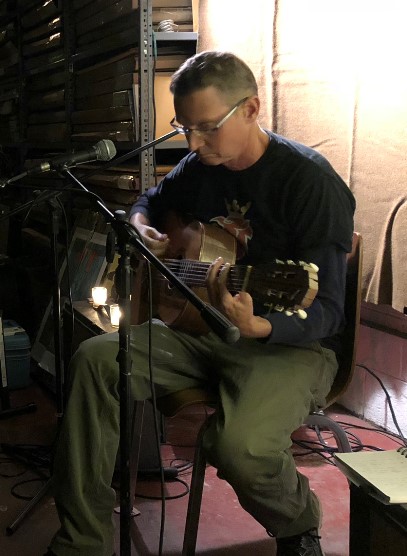 Seth Saith: Up Close in Skokie: Amid Poignant Songs and Saab Stories ...