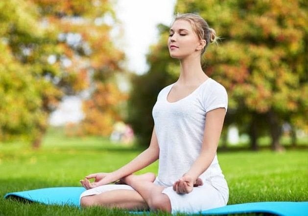 What Are The Padmasana Benefits And Precautions