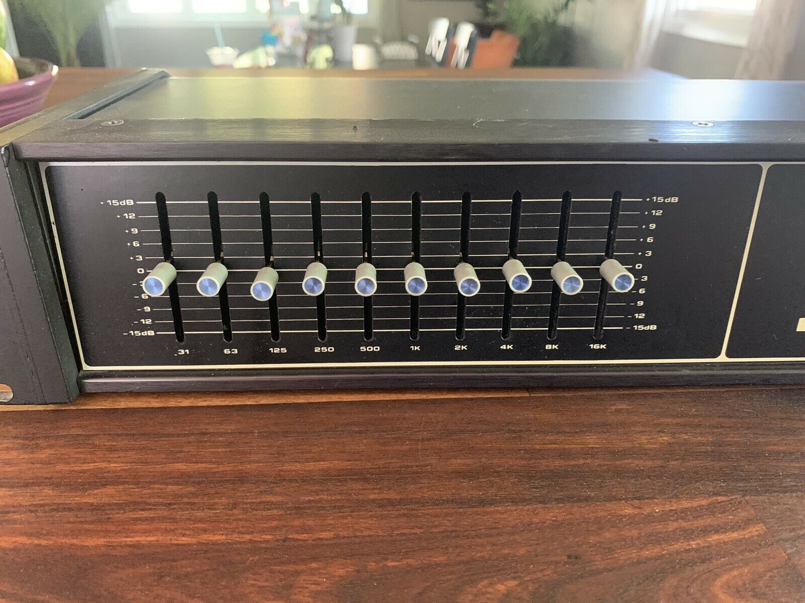 Vintage Graphic Equalizer
