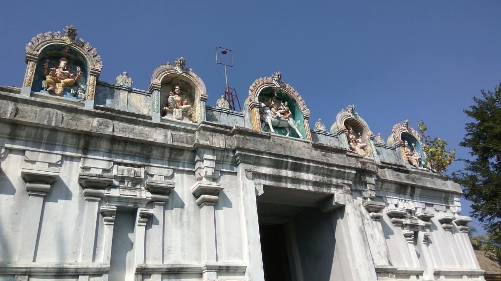 Tamilnadu Tourism: Pathanchali Manoharar Temple, Vilamal, Thiruvarur