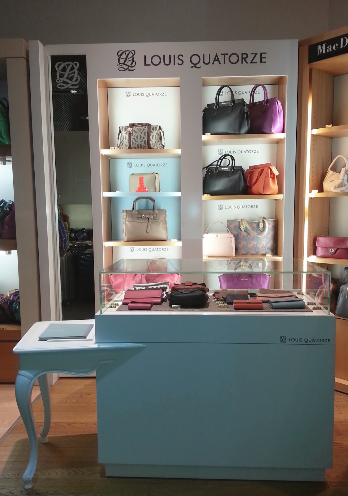 pbmdesignstudio: LOUIS QUATORZE - Paris Look