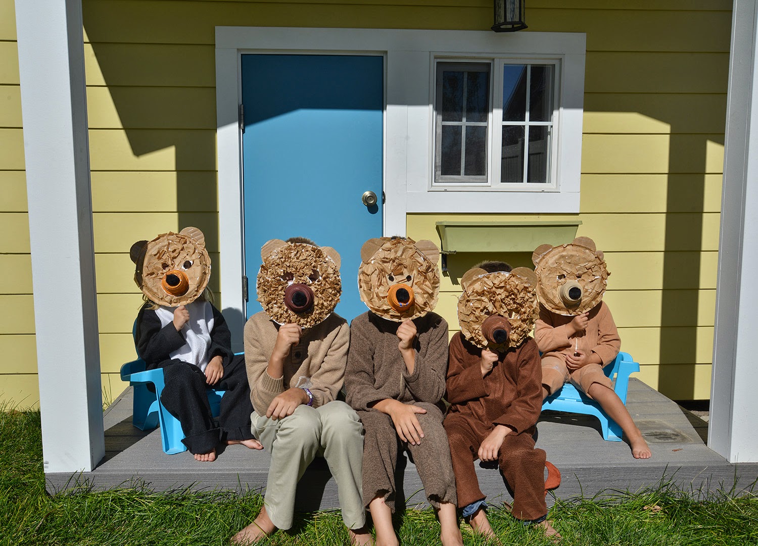 Nine bears in the bed - light-in-leaves