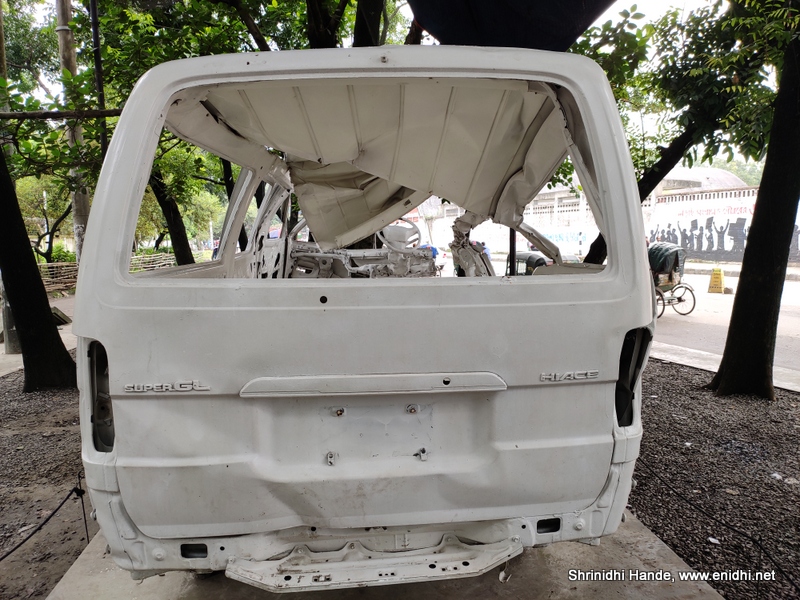 Dhaka Accident memorial-Toyota Hiace - eNidhi India Travel Blog