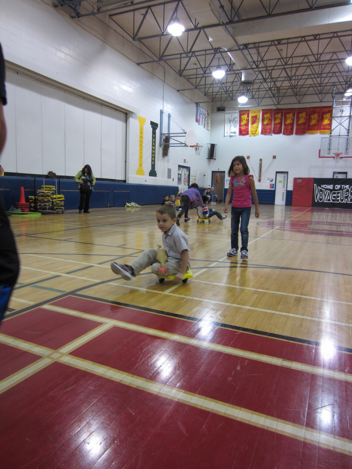 Miss Keeler’s Grade 1 Class: Gym Blast Fun!