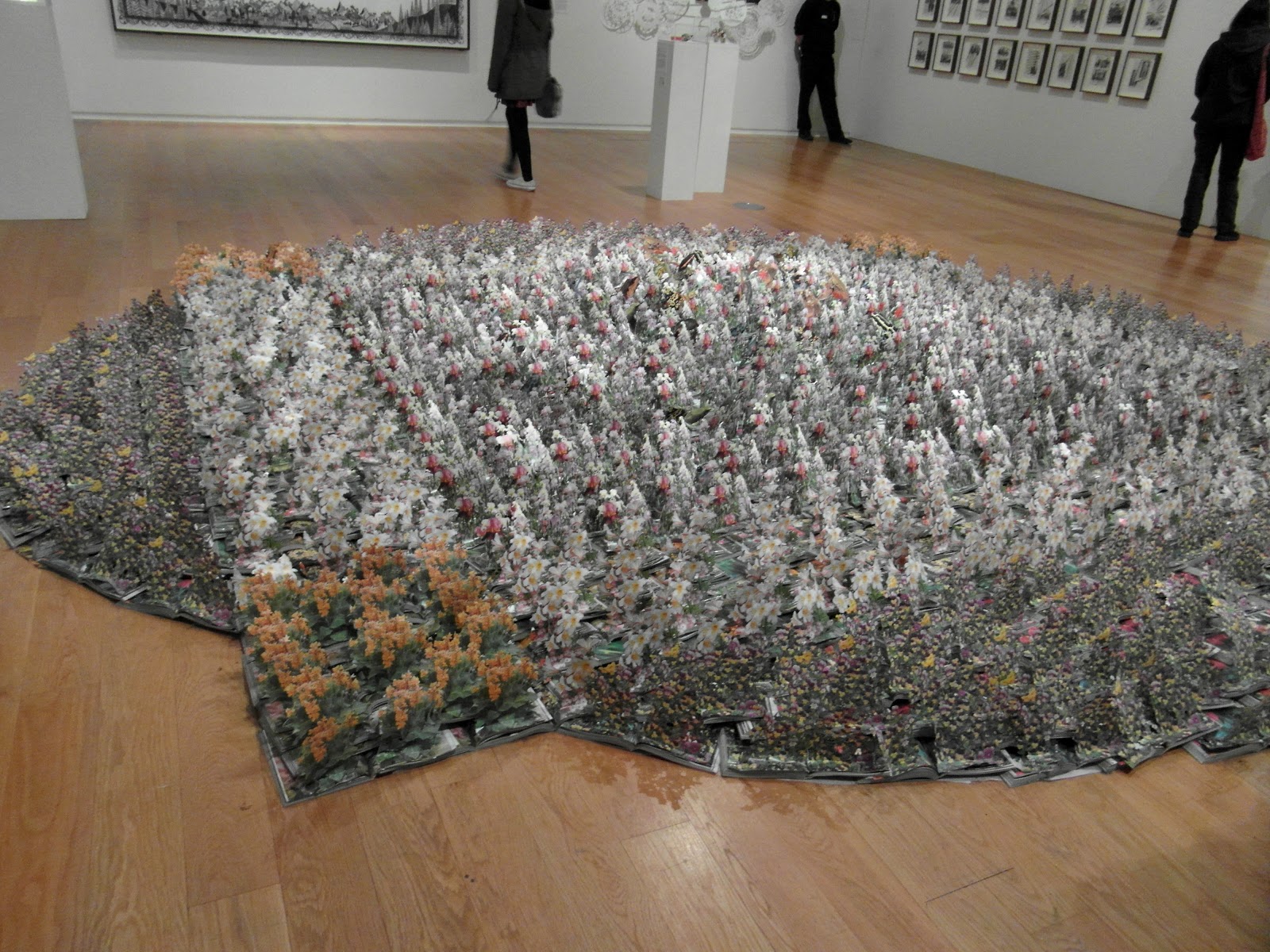 Linear outline: PAPER CUT EXHIBITION @ MANCHESTER