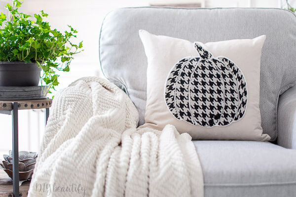 Easy No Sew Fall Pillow Ideas - DIY Beautify - Creating Beauty at Home