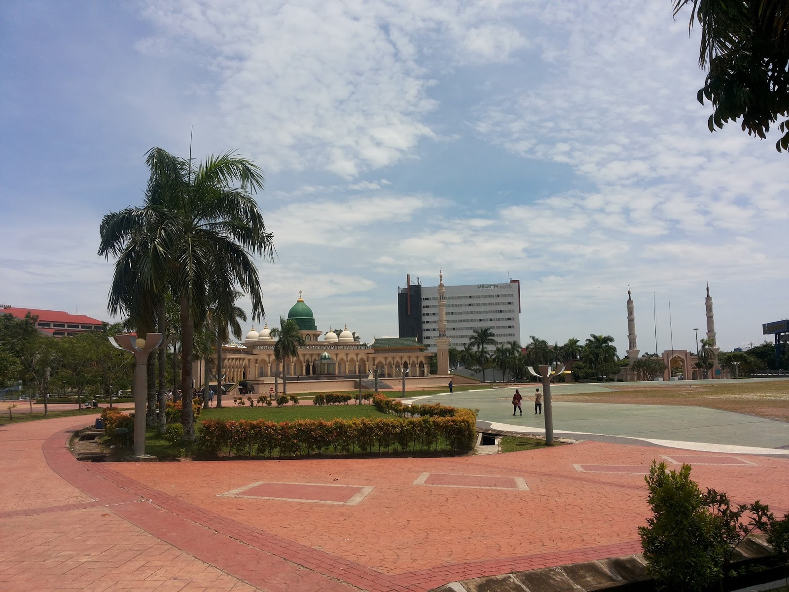 DATARAN ENGKU PUTRI "AS NEXT DESTINATION" IN BATAM ISLAND - WISATA ...