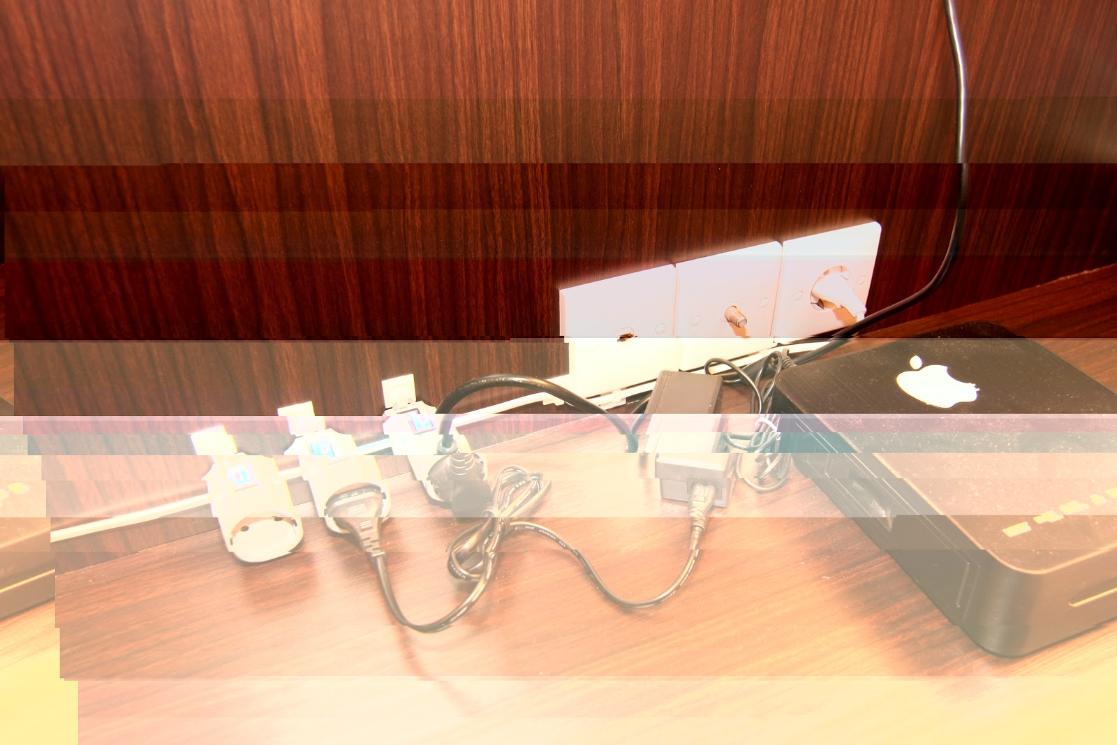 CocoNotes: Klik-IT Kabel Extension Aman, Nyaman, dan Rapi