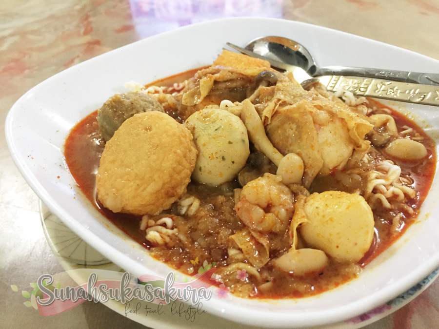 Wordless Wednesday: Celebrate Birthday Nada