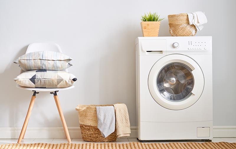 The Ultimate Guide to Spring Cleaning Laundry with Free Printable ...