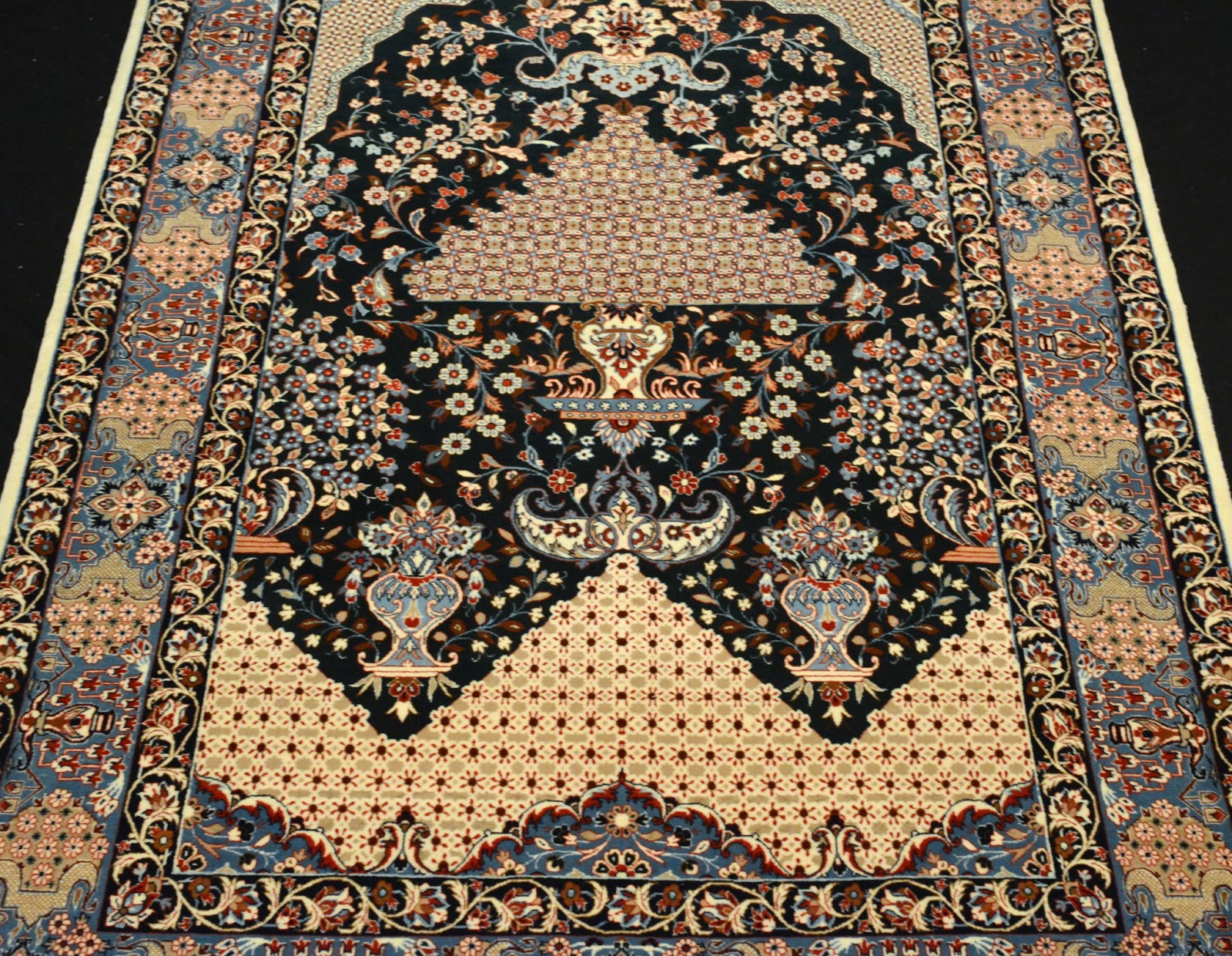 Seirafian Carpet - فرش صيرفيان: January 2013