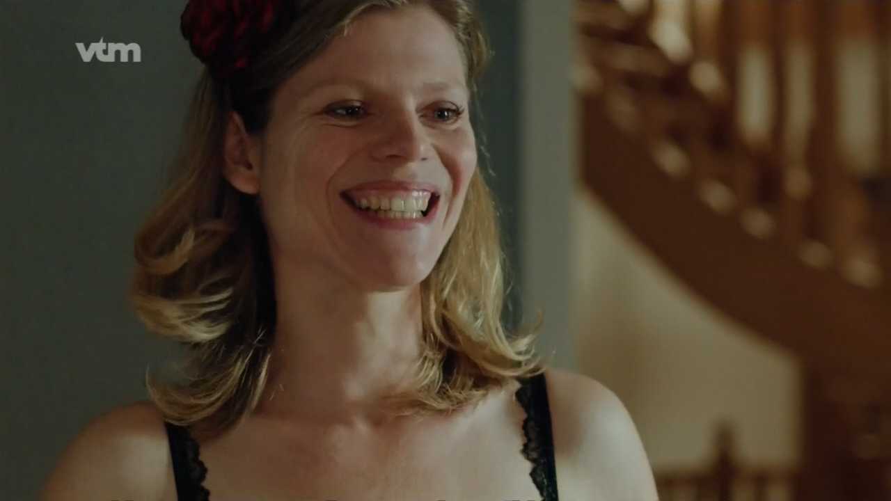 Maaike Neuville ::: ...: Maaike Neuville met de zussen Goethals tegen ...