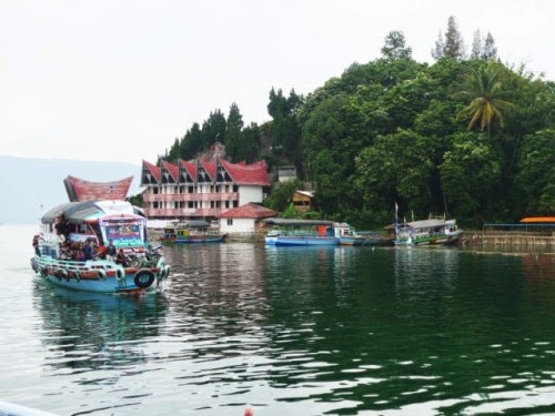 Welcome to Indonesia Blog: The beauty of The Island of Samosir