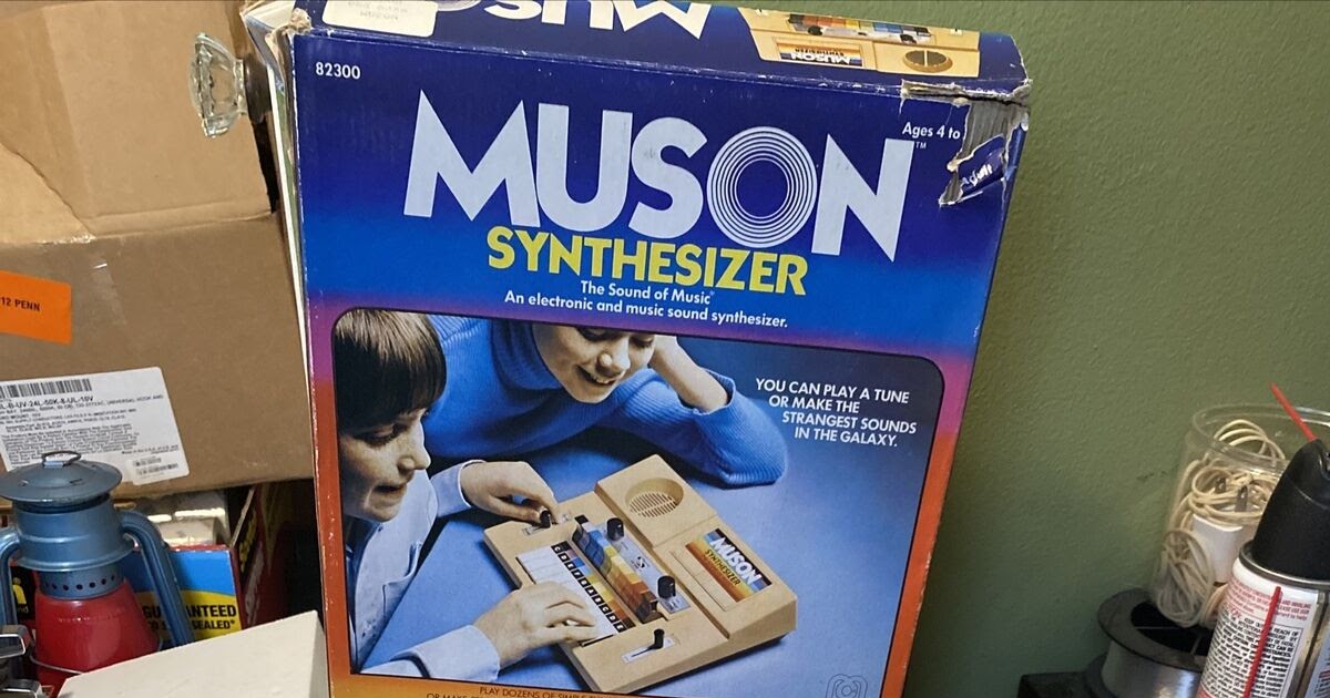 MATRIXSYNTH: VINTAGE 1978 MEGO MUSON SYNTHESIZER SN 04493 w/ Original ...