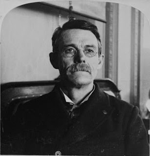 Sherlock Holmes, Socks, and Simpson - I Hear of Sherlock Everywhere