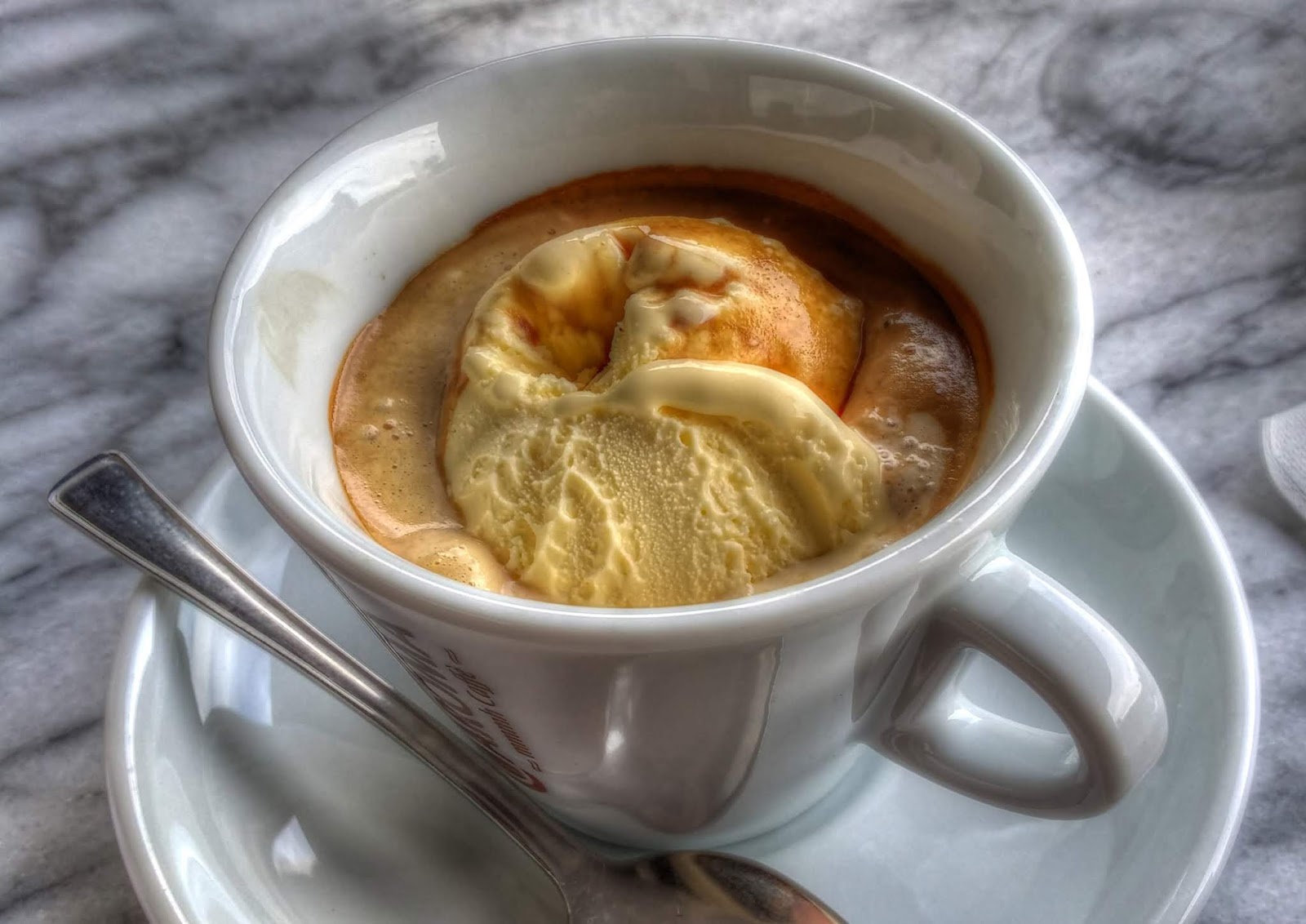 The Food Kingdom: McDonalds Affogato - An Off-Menu Sensation