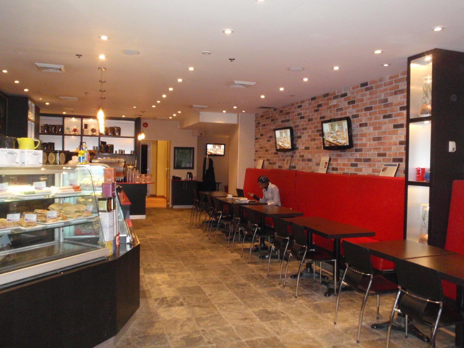 My Montreal Cafe Experience: CAFFE ART JAVA