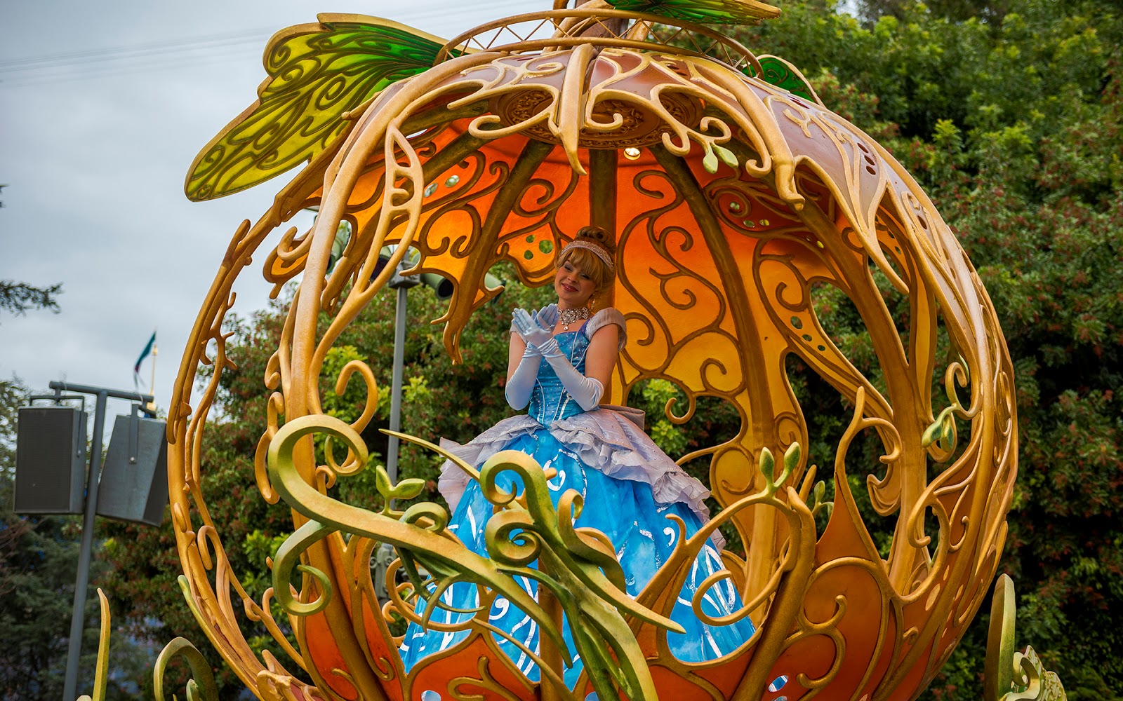 Magic Happens: Classic Characters Close