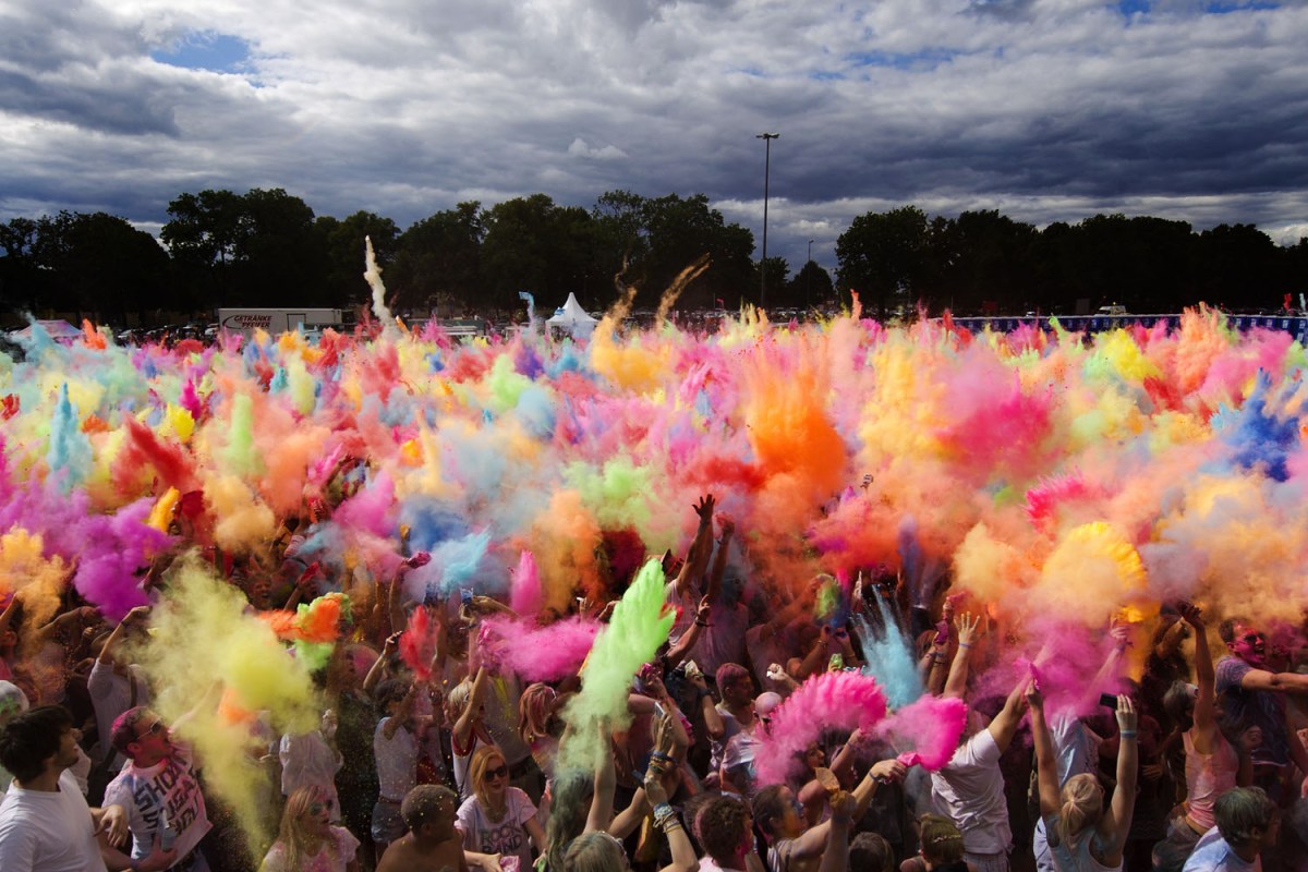 Fashion Practice and New Technology.: Indian Paint Festival