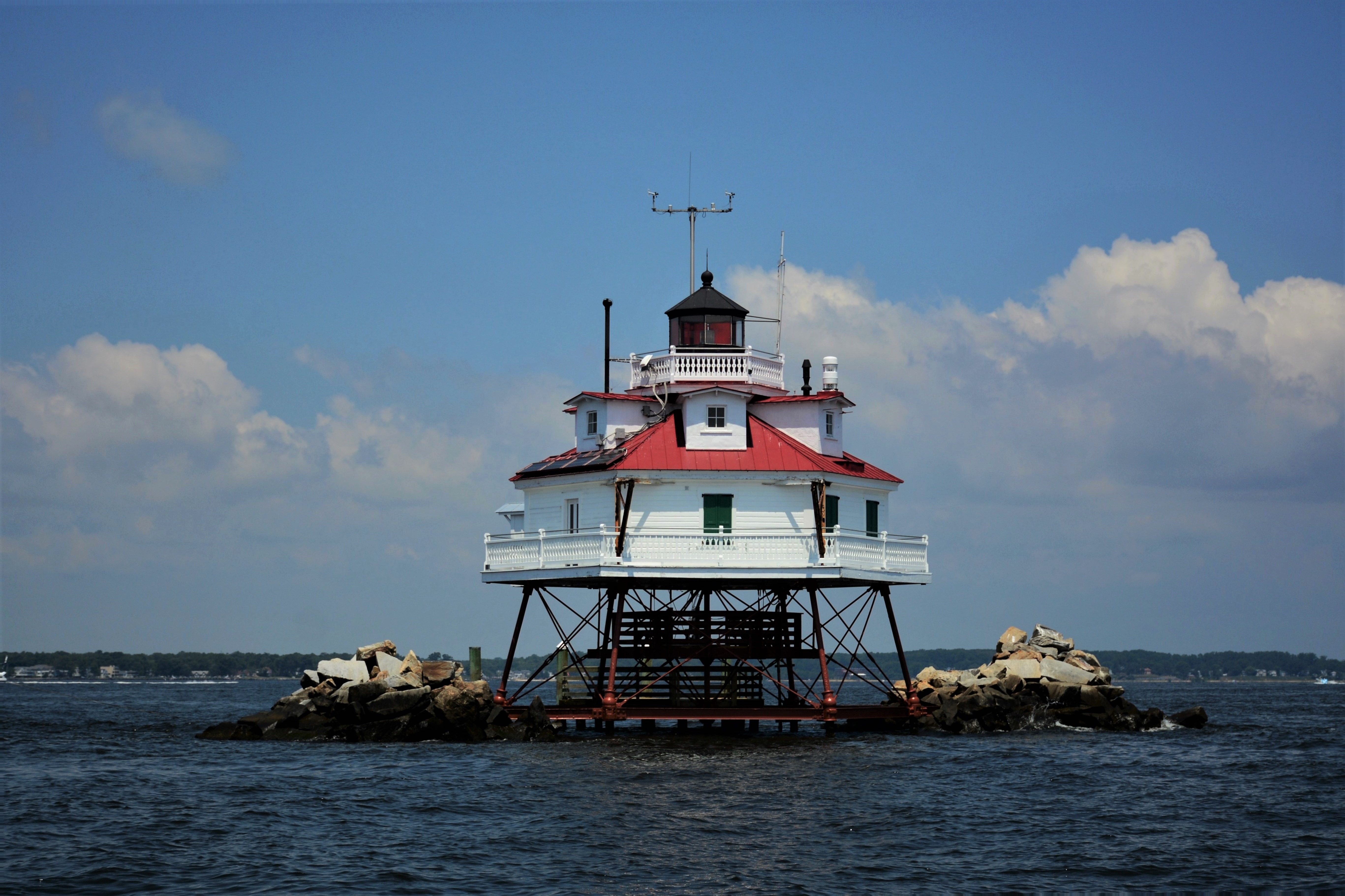WC-LIGHTHOUSES: THOMAS POINT SHOAL LIGHTHOUSE- CHESAPEAKE BAY, MARYLAND