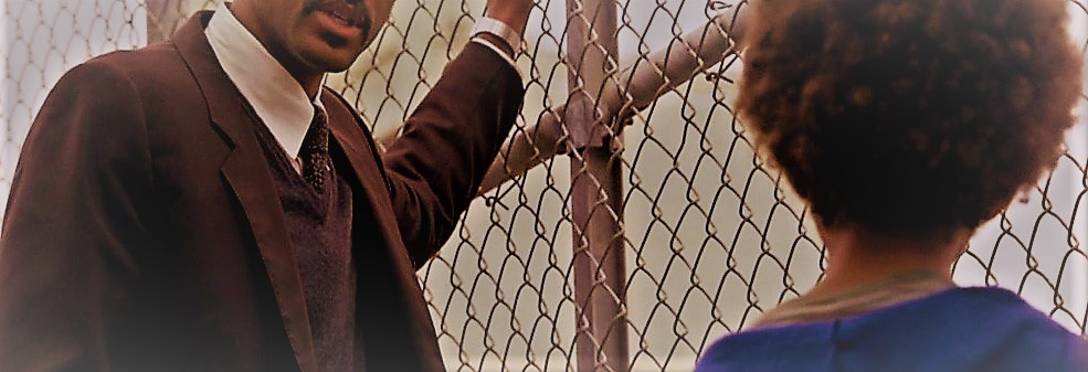 No hace falta luchar: estás en el trópico ~ Andrew Bernal Trillos