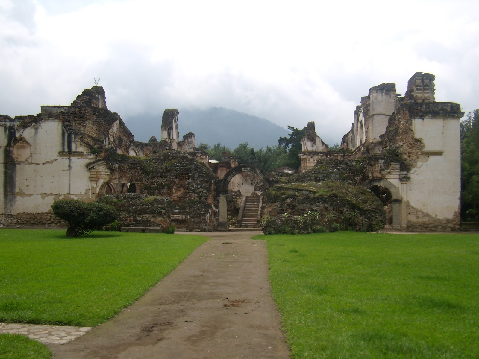 SACATEPEQUEZ - ANTIGUA GUATEMALA