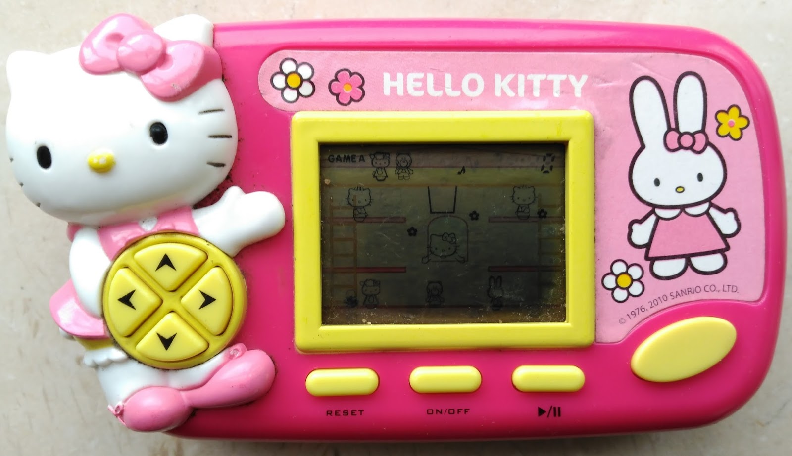 Retro Ordenadores Orty: Consola Sanrio Hello Kitty (2010).