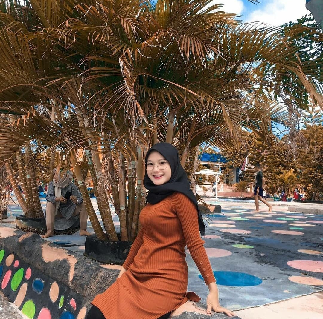 Kumpulan foto + video ukhti nonjol susu sapi perah - UKHTI GEMES