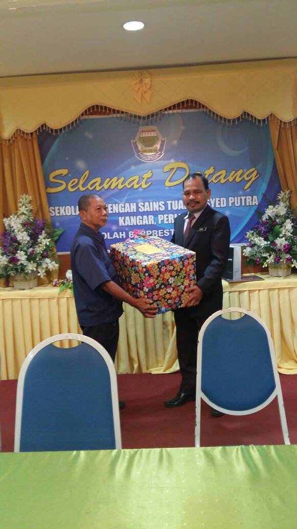 SEKOLAH MENENGAH SAINS TUANKU SYED PUTRA: Majls Persaraan AKP SMSTSP