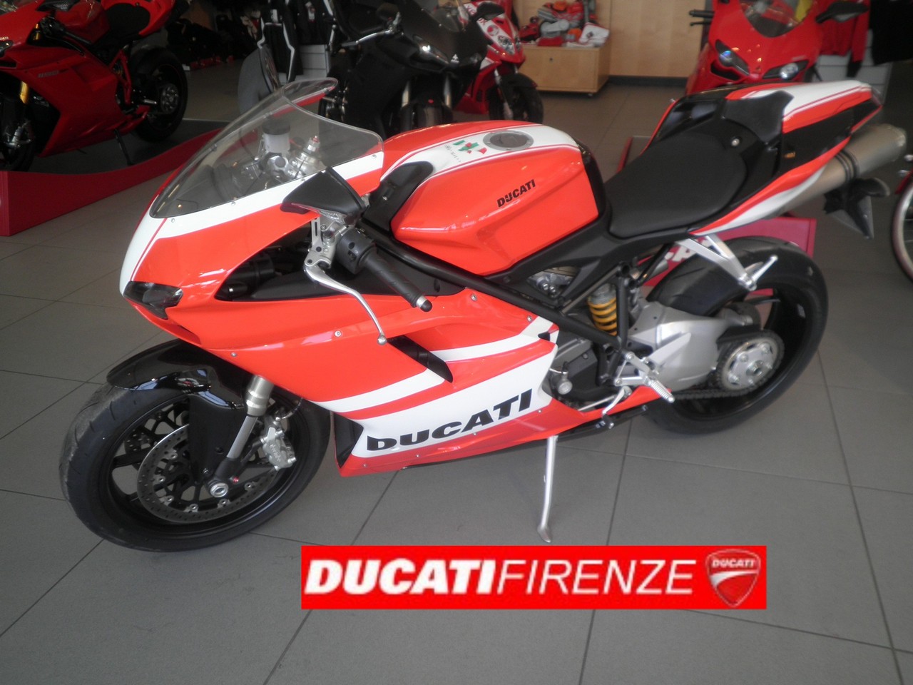 AEROGRAFIE Mau Design: Ducati 848 GP11 Replica