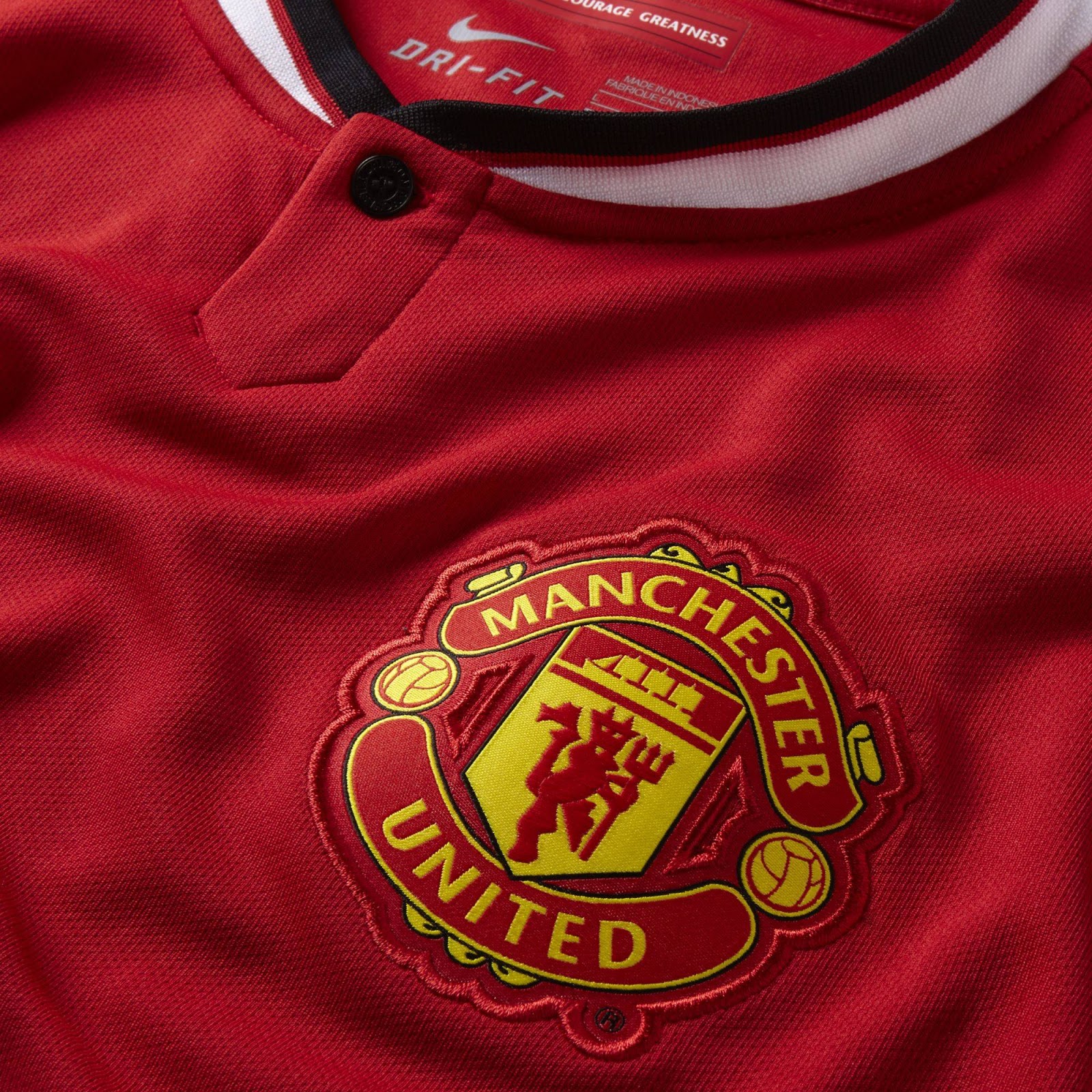 Manchester United 14-15 Home, Away and Third Kits - Footy Headlines