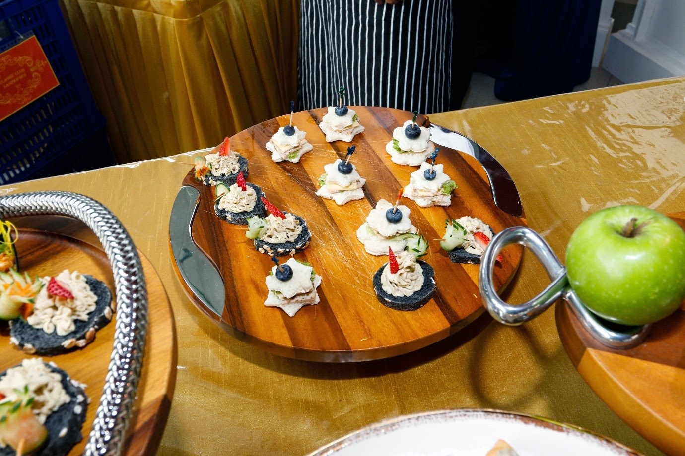 (PWS) Puteri Wedding Services: EXCLUSIVE CANAPES(LIVE STATION)