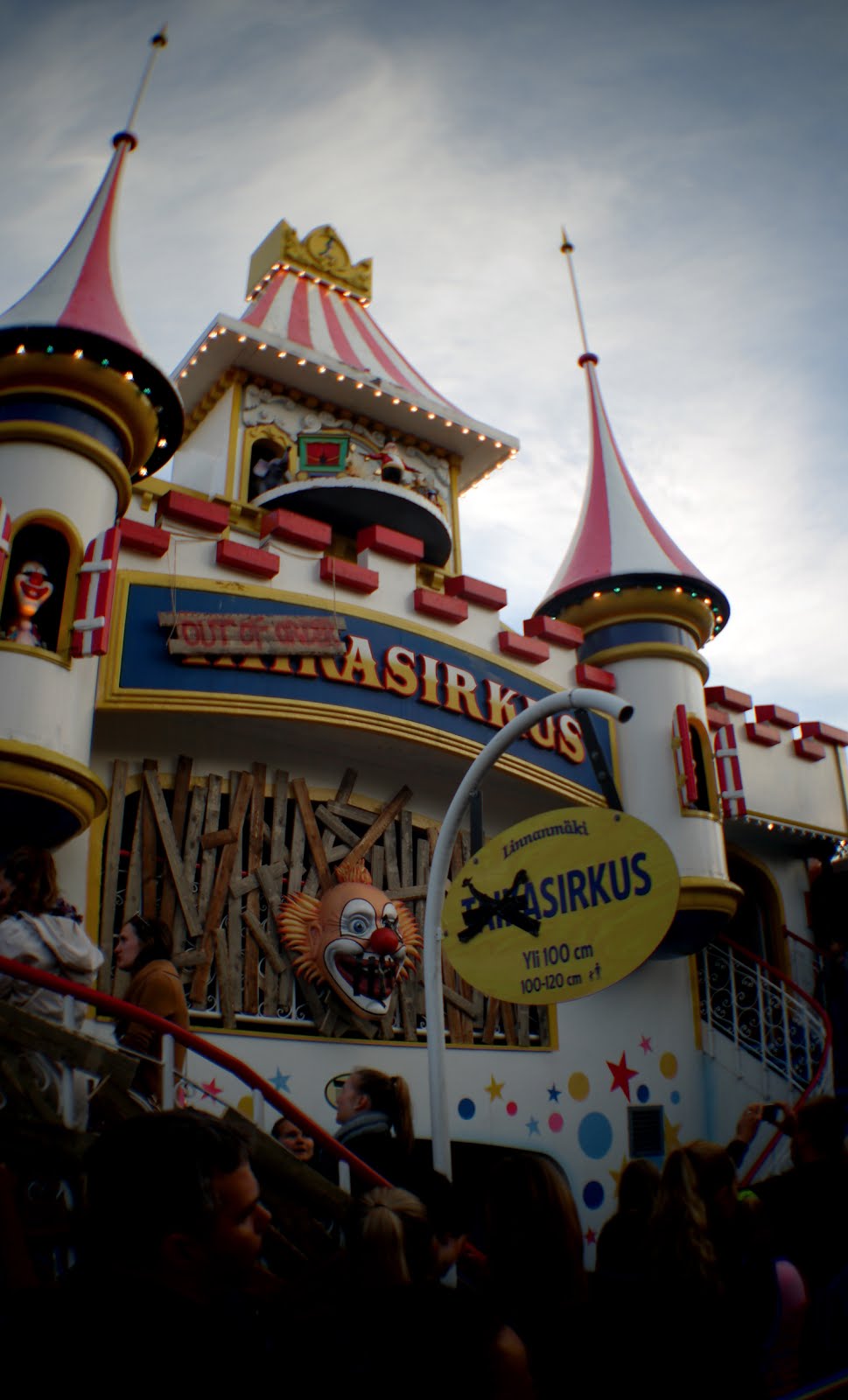 NOT SO DAMN MAINSTREAM: IIK!WEEK Linnanmäellä