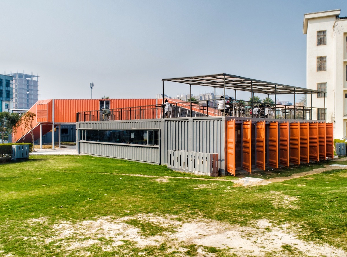 Shipping Container Homes & Buildings: Cafe Infinity - Shipping ...