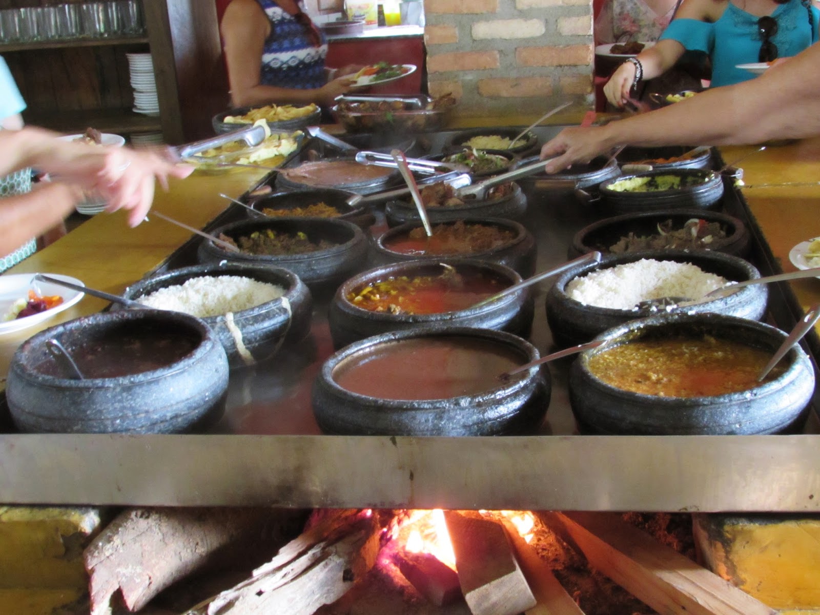 Tem que ir: Tutu na Gamela, comida mineira no fogão a lenha e clima de ...