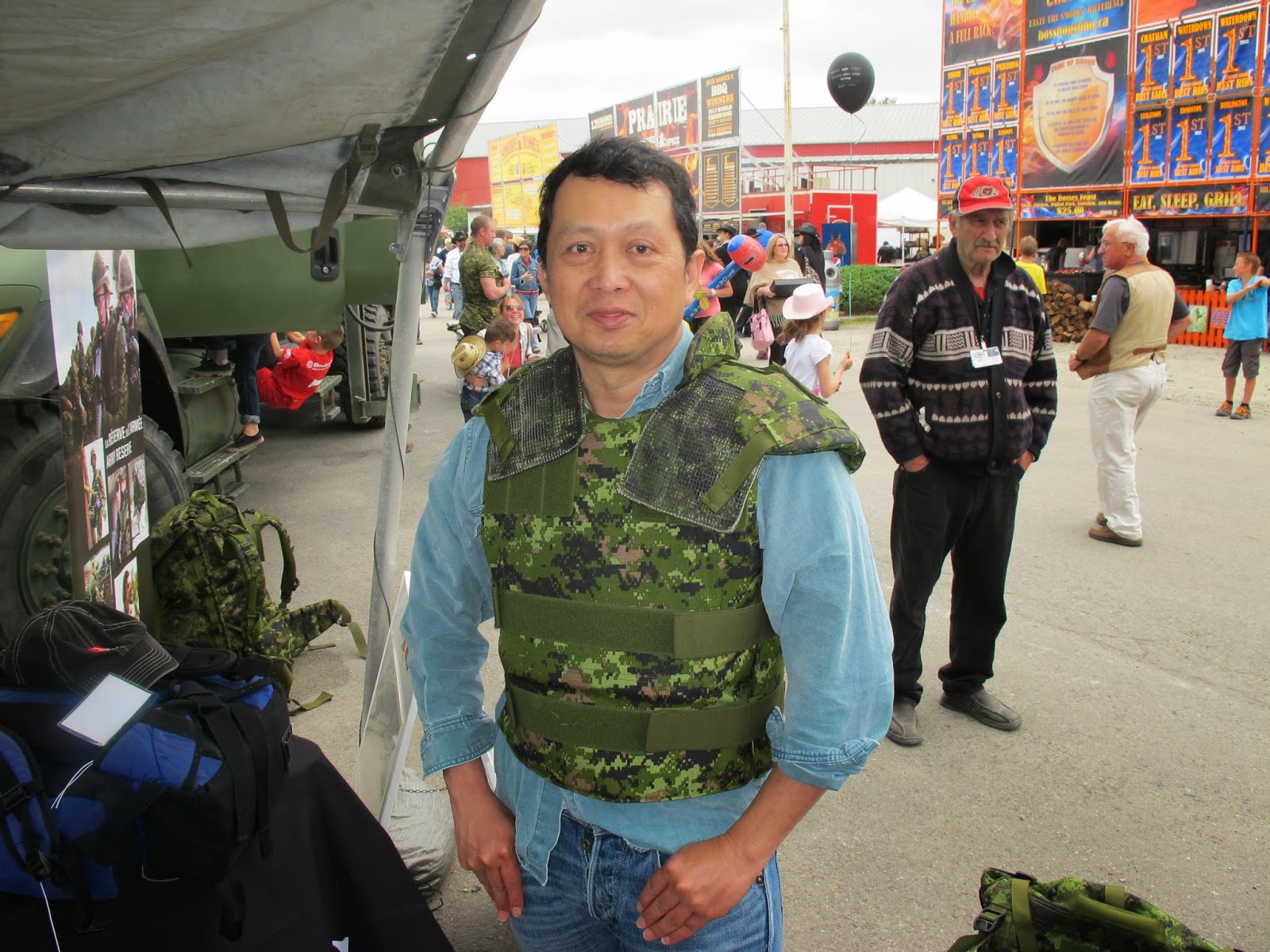 jlopezmb: Trying Out the Full Canadian Army Gear