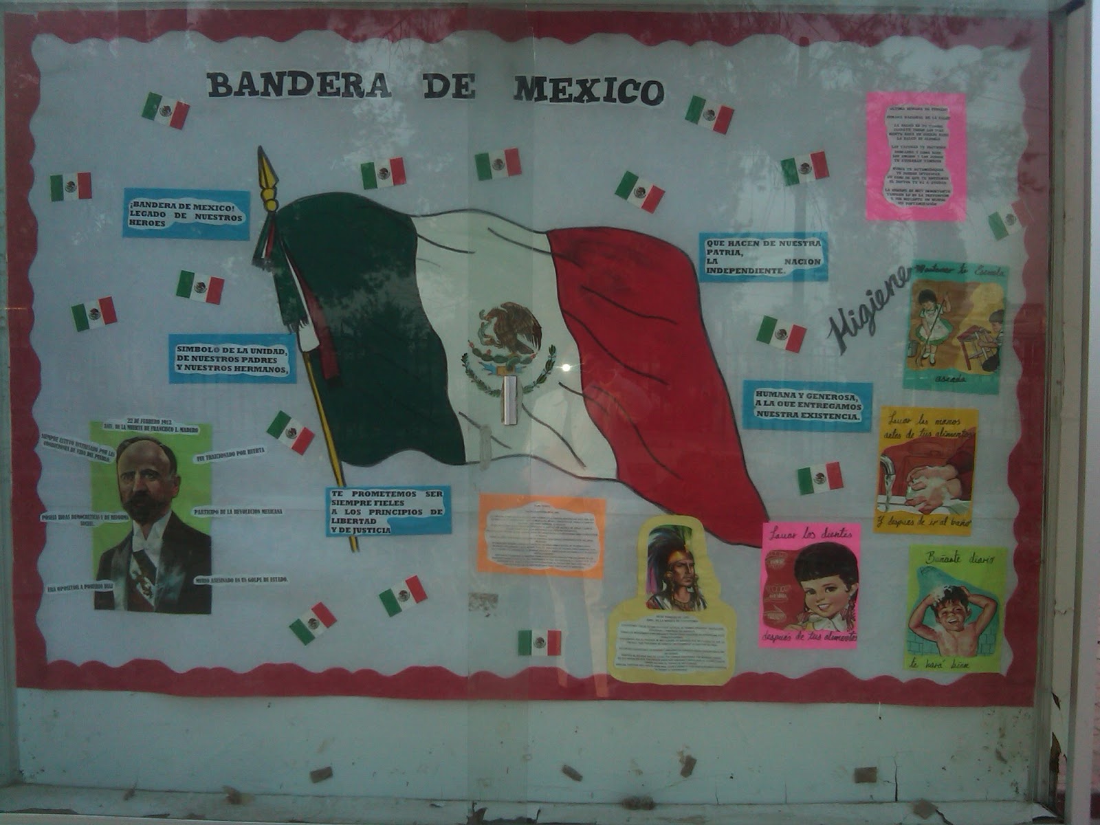 Miguel Hidalgo: Periodico Mural